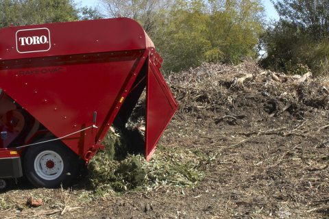 Make a Clean Sweep This Fall With Toro s Rake O Vac Toro Grounds for Success